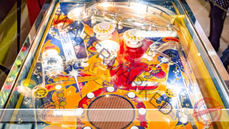 24 Vintage Pinball Machines Worth a Ton of Money - Budget and Invest